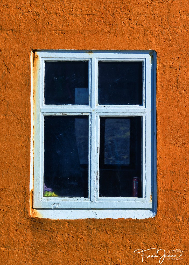 Wednesday Window - Dutch goes the Photo!