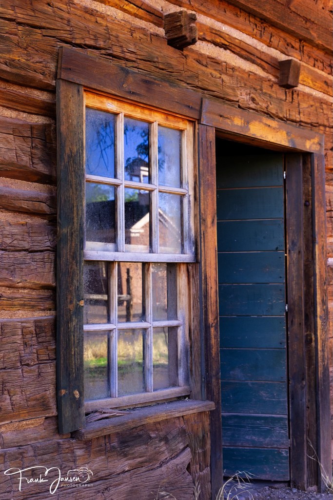 Wednesday Window - pt.2 - Dutch goes the Photo!